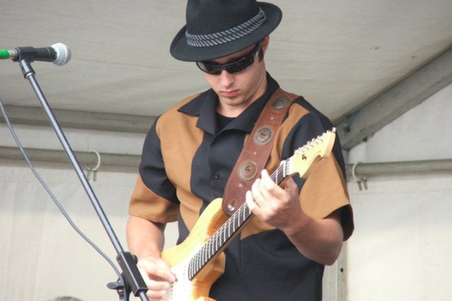 Artist profile: John-Luke Shelley – Bendigo Blues & Roots